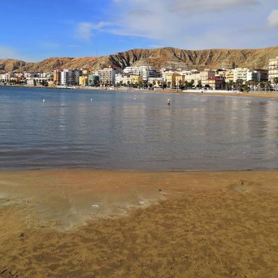Crotone beach 🏖️ Crotone, Italien - detaillierte Funktionen, Karte, Fotos