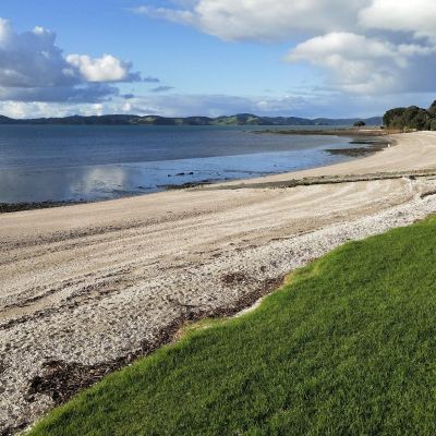Omana Beach 🏖️ Nordinsel, Neuseeland - detaillierte Funktionen, Karte ...