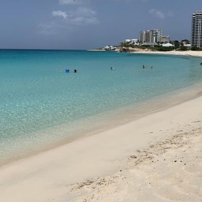 Mullet Bay beach 🏖️ St. Martin Insel, Country of Sint Maarten ...
